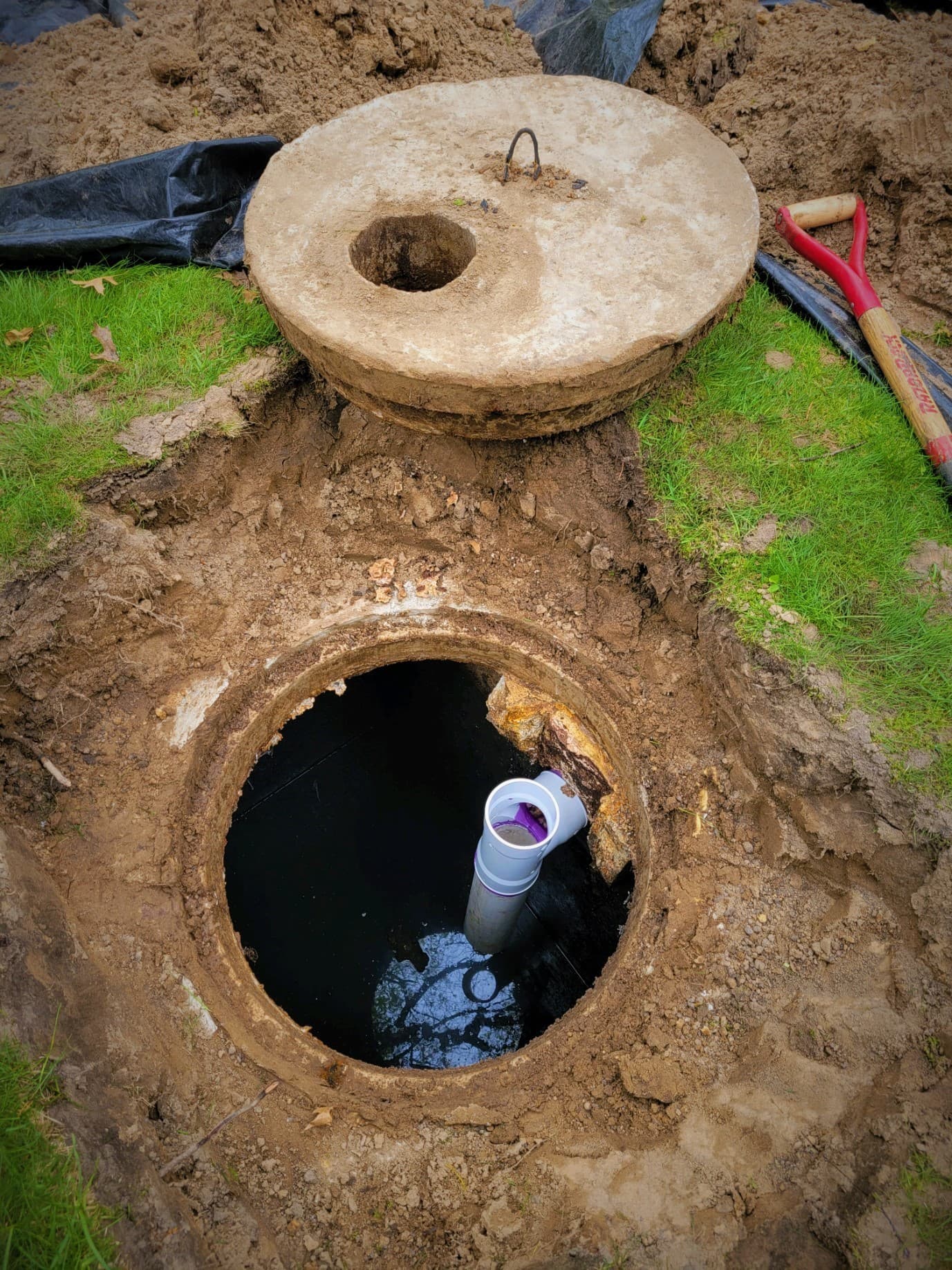 Cedar Septic and Sewer | Get your tank pumped.